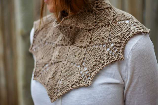 Ravelry: Suspended Leaves Cowl pattern by Betsy App