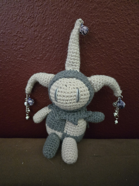 Ravelry: Thou Dost Jest pattern by Caryn Shepler, aka Beadedgeek