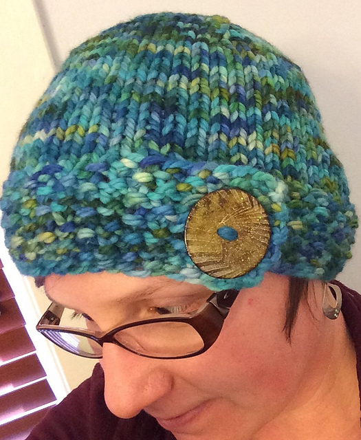 Ravelry: BeccaBMakes' Big button hat 2