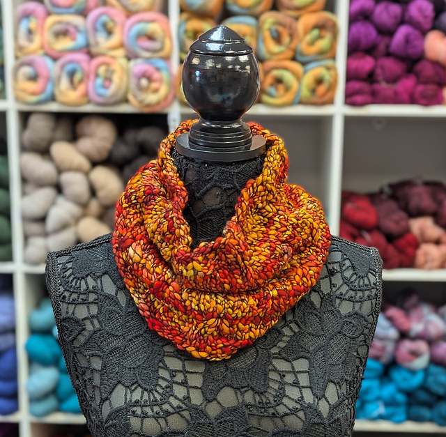 Ravelry: Caracol Bunnies pattern by Becca Anderson