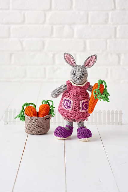 Ravelry: Evangeline the rabbit pattern by Vanessa Mooncie