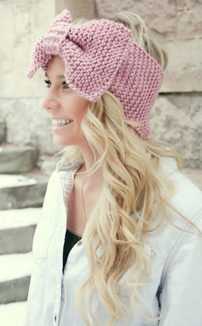 Ravelry: Oversized Bow Headband/Head Wrap pattern by Rebecca Oliver