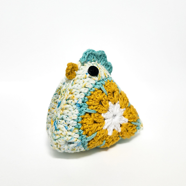 Ravelry: beehivewoolshop's Granny Square Chicken in Coastal Cotton