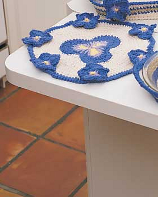 Ravelry: Pot Holder & Hot Pot Pad: Hot Pad pattern by Bernat Design Studio