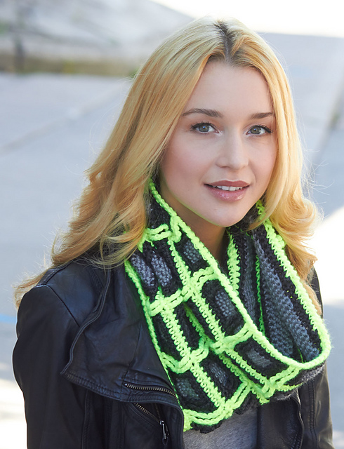 Ravelry: Gridline Cowl pattern by Caron Design Team