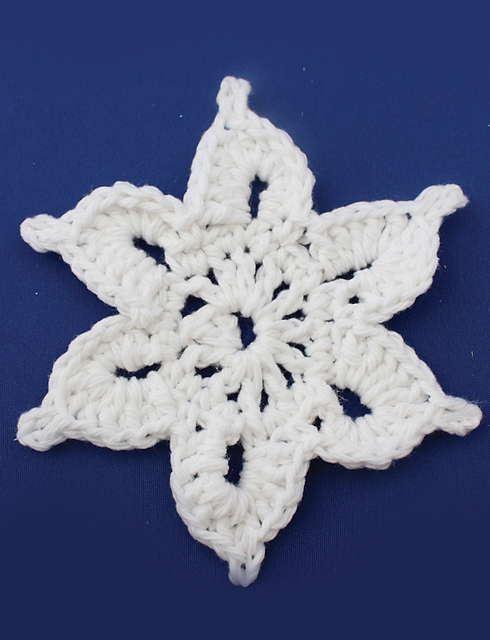 Ravelry: Assorted Snowflakes: Snowflake A pattern by Lily / Sugar'n Cream