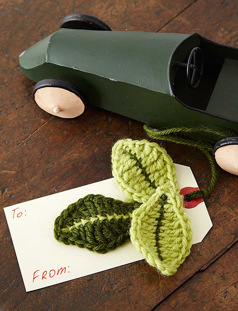 Ravelry: Leaf Card pattern by Patons