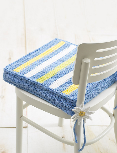 Ravelry: Chair Cushion pattern by Lily / Sugar'n Cream