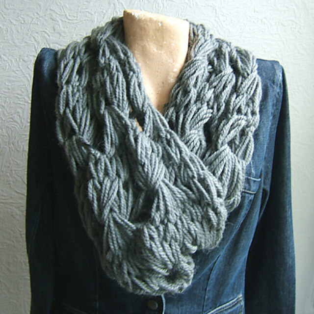 Ravelry: Cluster Ripple Cross Over Necktie pattern by Lorraine Hearn