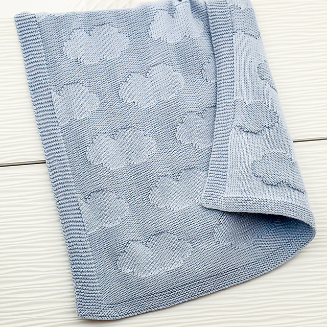 Ravelry: Reversible Blanket Soft Clouds pattern by Yarn Sonata