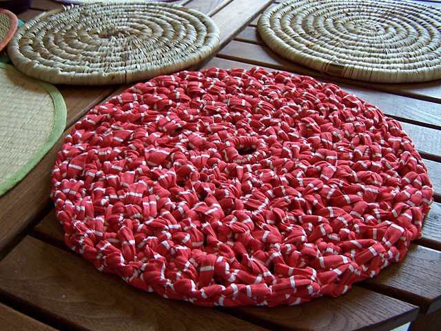 Ravelry: Hot Spots Hot Plate Mat Set #9239 pattern by The Spool Cotton ...