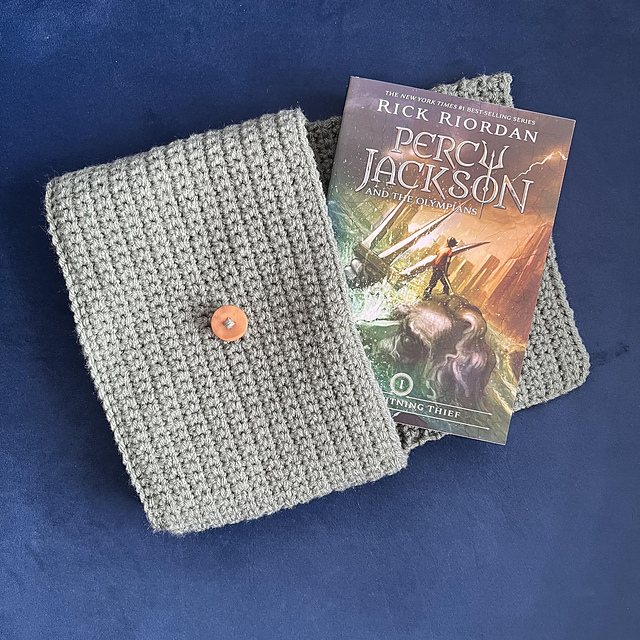 Ravelry: Paperback Book Cover pattern by Brigitte Martin