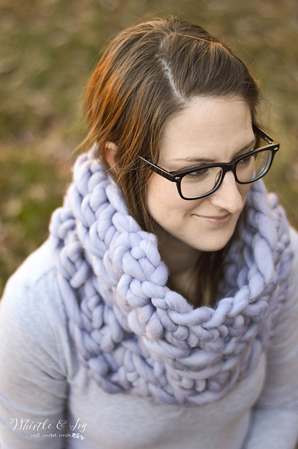 Ravelry: Super Bulky Cowl pattern by Bethany Dearden