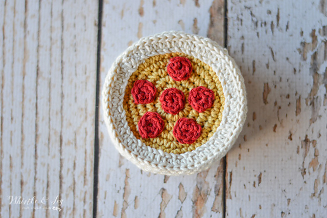 Ravelry: Pizza Coasters pattern by Bethany Dearden