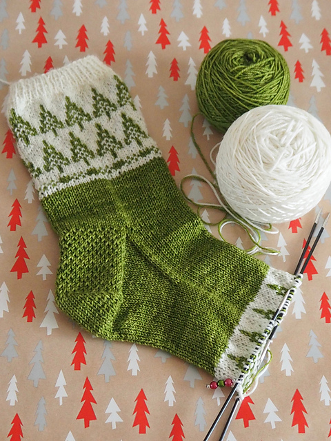 Ravelry: betsymakes' Advent Socks 2016