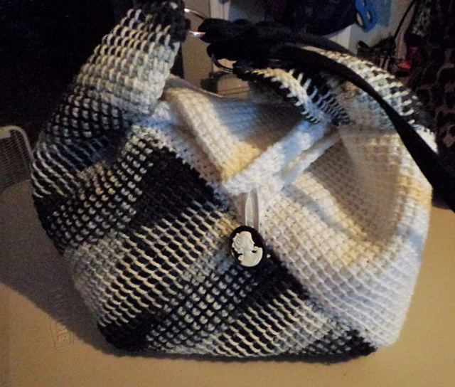 Ravelry: Tunisian Wrap Bag pattern by Barbara Galvan