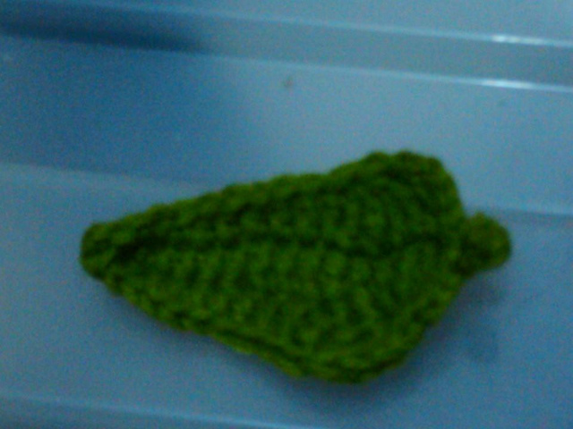 Ravelry: Simple Curly Leaf pattern by Bhe Bheng