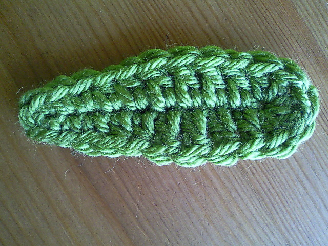 Ravelry: Leaf (Long and Skinny) pattern by The Dainty Daisy