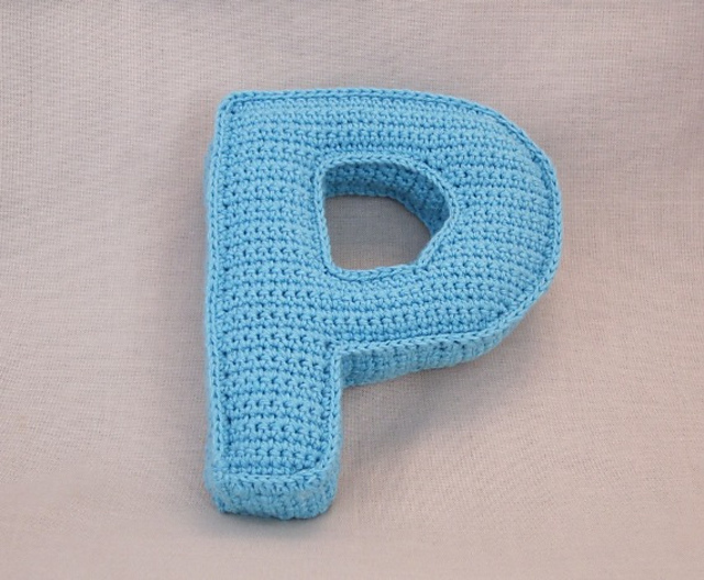 Ravelry: CAPITAL LETTER P pattern by Begoña Sanchez-Sauthier Berrojalbiz
