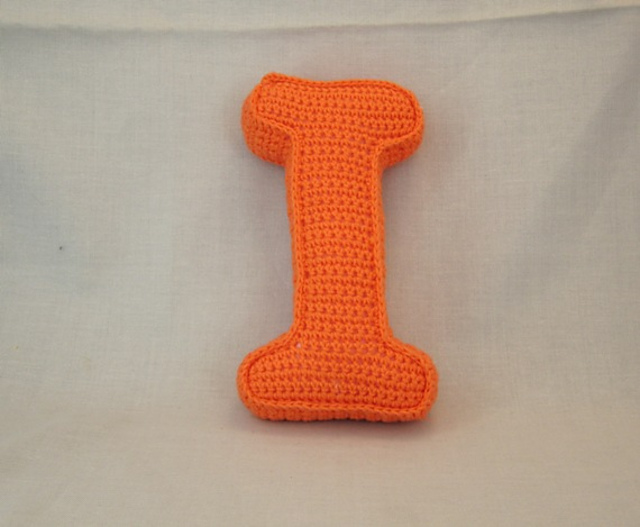 Ravelry: CAPITAL LETTER I pattern by Begoña Sanchez-Sauthier Berrojalbiz