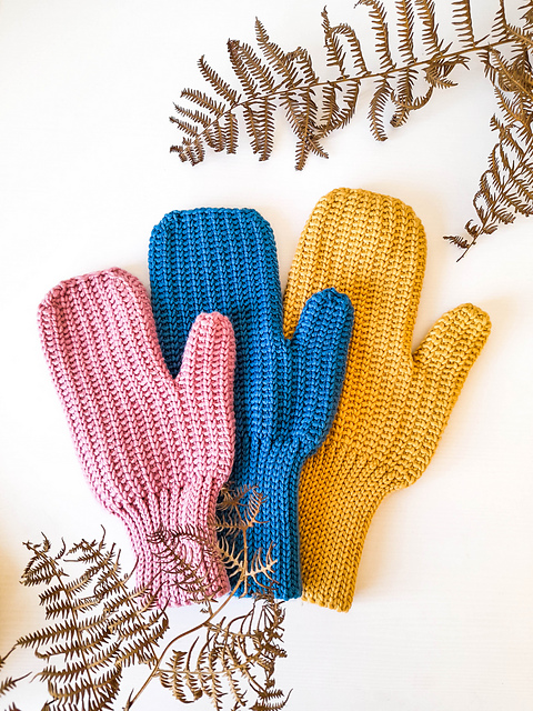 Ravelry: Woven Willow Mittens pattern by Bilby & Ben