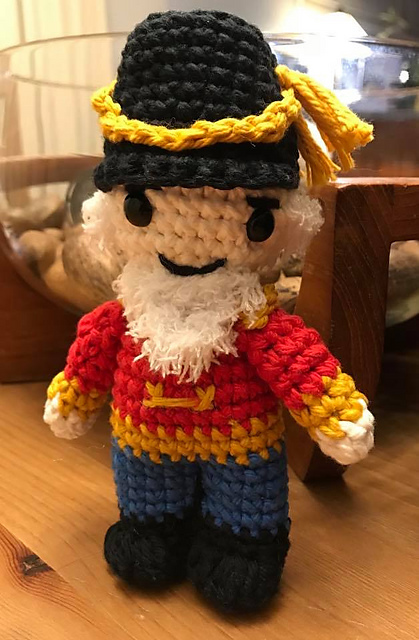 Ravelry: Ivan the Nutcracker pattern by Kathryn Bishop