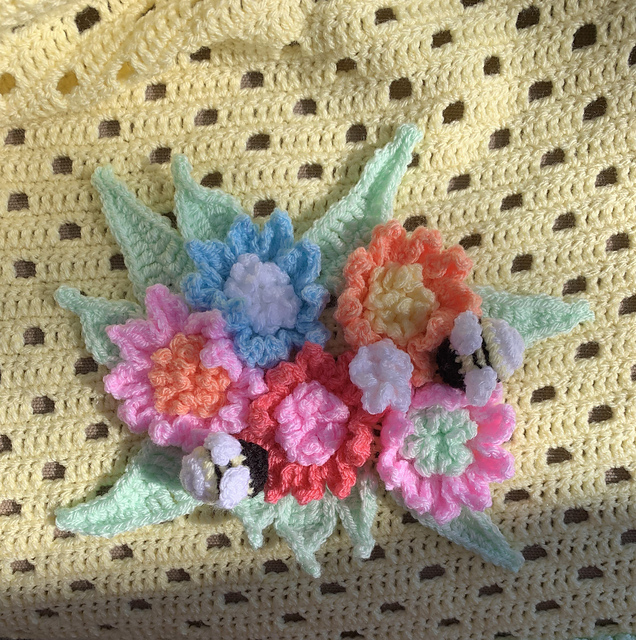 Ravelry: Flowers, Leaves, & Bumblebees pattern by Elizabeth Mareno