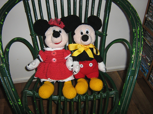 Ravelry: Mickey and Minnie Mouse pattern by Leisure Arts