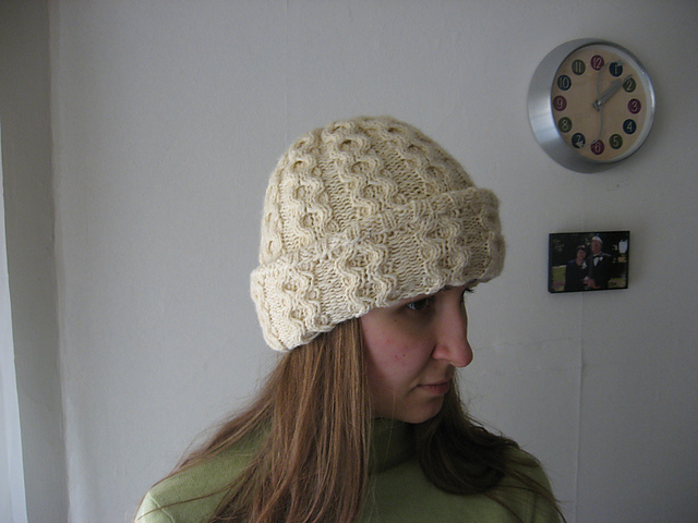 Ravelry: Honeycomb cable reversible hat pattern by Dove Knits