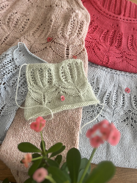 Ravelry: Scarlet Flower pattern by Ekaterina Filippova-Blanchard