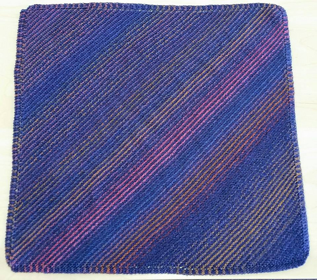 Ravelry: 2 color diagonal baby blanket pattern by Blue Beaker
