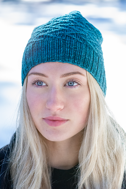 Ravelry: Deke pattern by Elizabeth Doherty