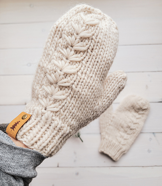 Ravelry: Posie Mitts pattern by fibers + pines