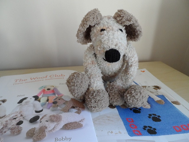 Ravelry: Snowflake Dogs pattern by Sue Jobson