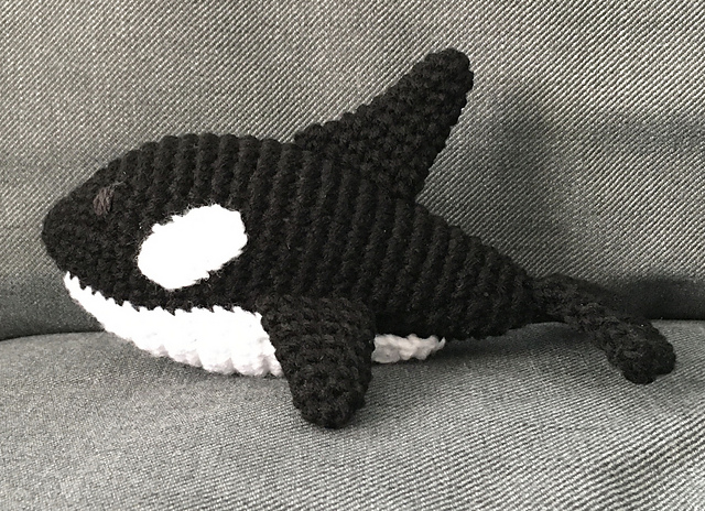 Ravelry: Orca pattern by designed for kids