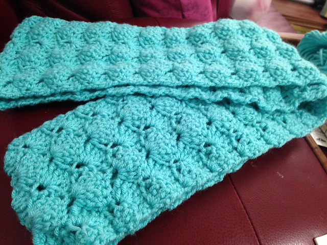 Ravelry: Shell Infinity Scarf pattern by Elise engh