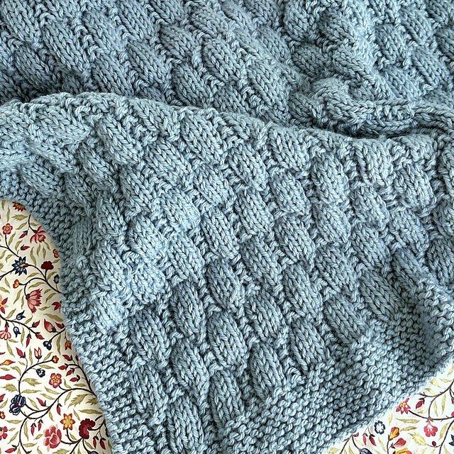 Ravelry: Blue Beehive Baby Blanket pattern by BobbySus Knit