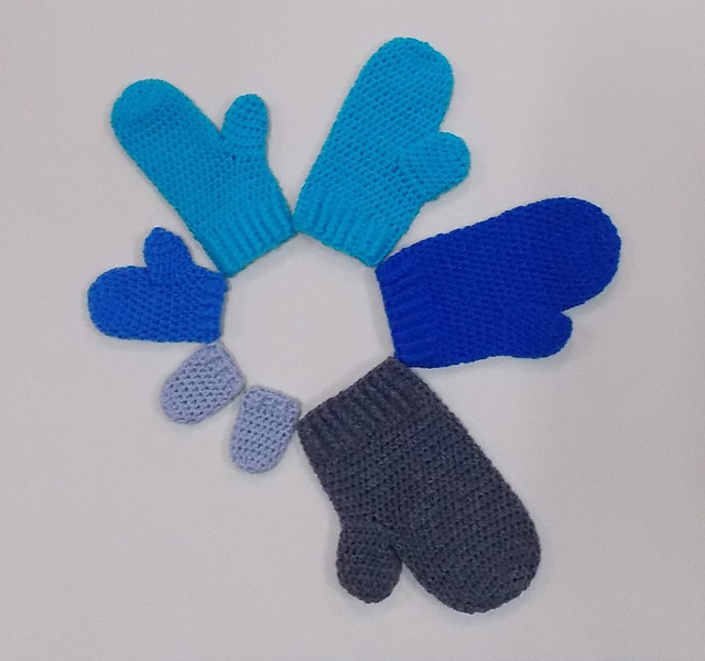Ravelry: Crochet Mittens pattern by Crochet with Clare