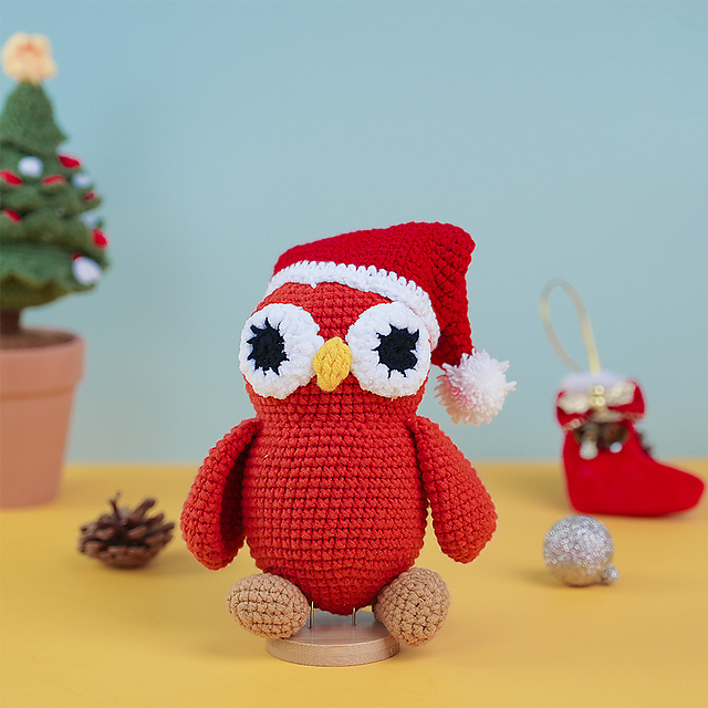 Ravelry: Yellow beak owl pattern by Camille Brown