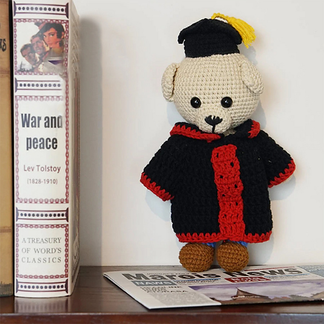 Ravelry: Teddy Bear Wearing Graduation pattern by Camille Brown