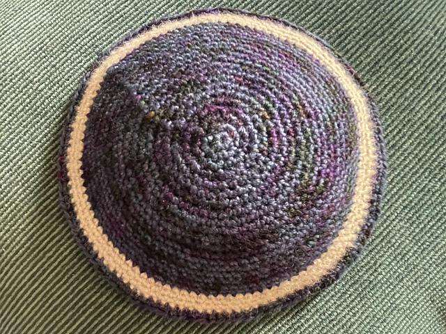 Ravelry: Simple kippah pattern by Emmett Wald