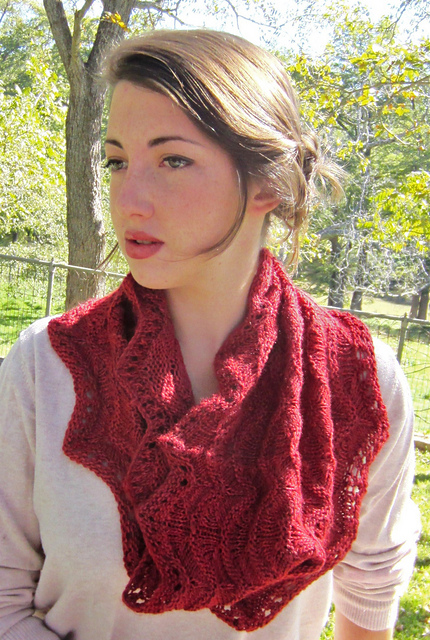 Ravelry: Aurora's Second Cousin pattern by Nina Shishkoff
