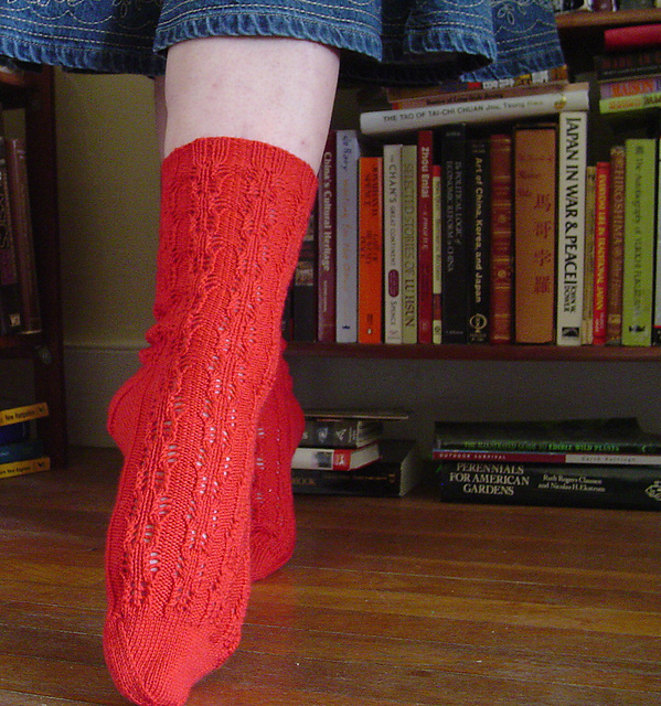 Ravelry: Traveling Rib Eyelet pattern by Charlene Schurch