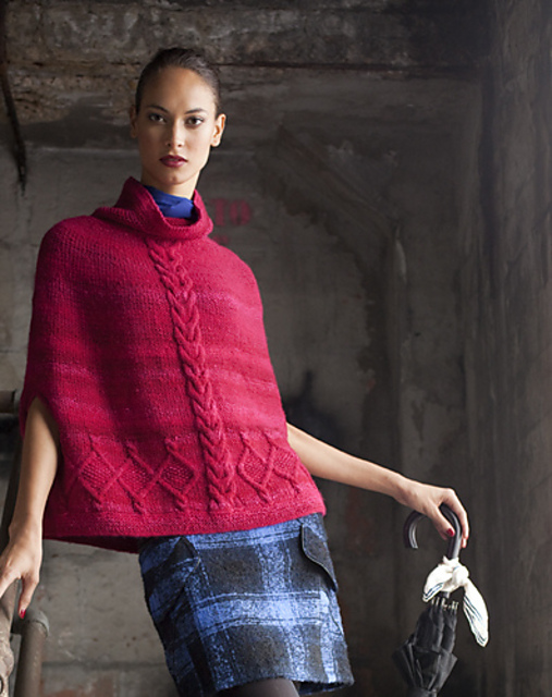 Ravelry: #17 Cabled Cape pattern by Yoko Hatta (風工房)