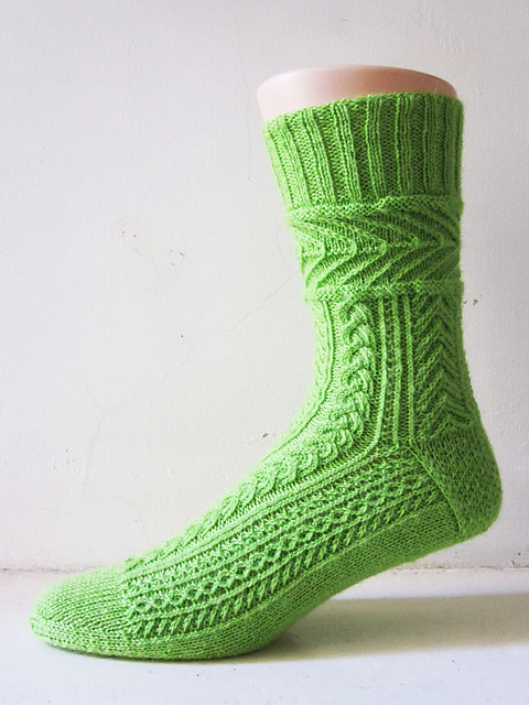Ravelry: Pescatarian pattern by General Hogbuffer
