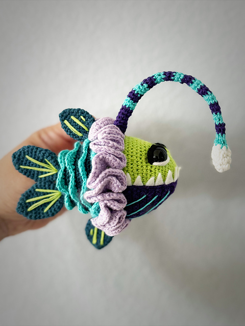 Ravelry: Sunny the anglerfish pattern by Natasha Tishchenko