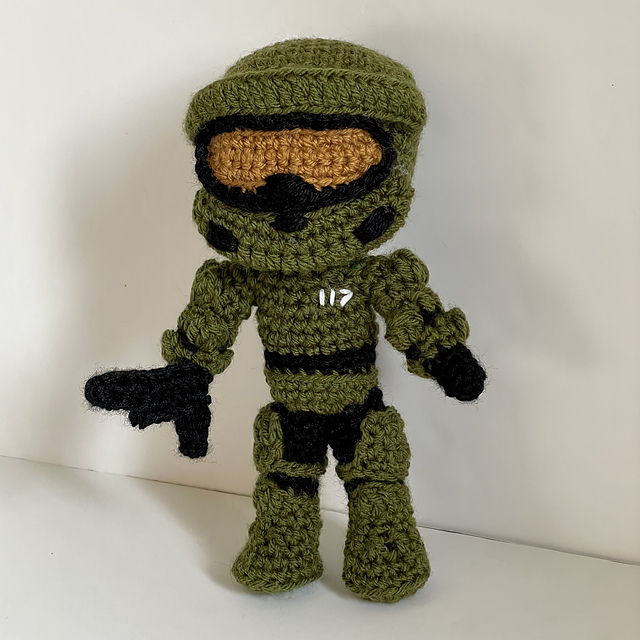 Ravelry: Master Chief pattern by Brenda Cecilia
