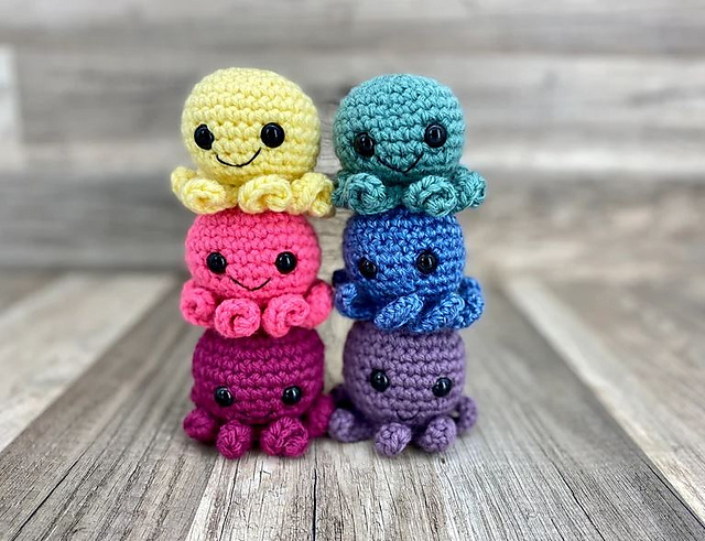 Ravelry: Mini Octopus pattern by Brenley DiFranco