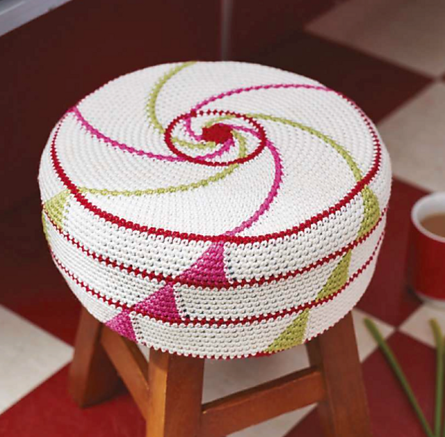 Ravelry: Sweet stool cover pattern by Anne Egan