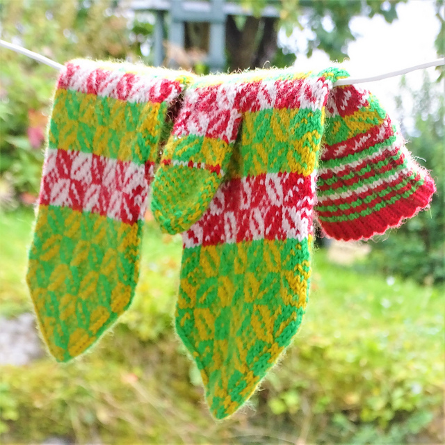 Ravelry: Elsa’s Coffee Beans pattern by Erika Nordvall Falck